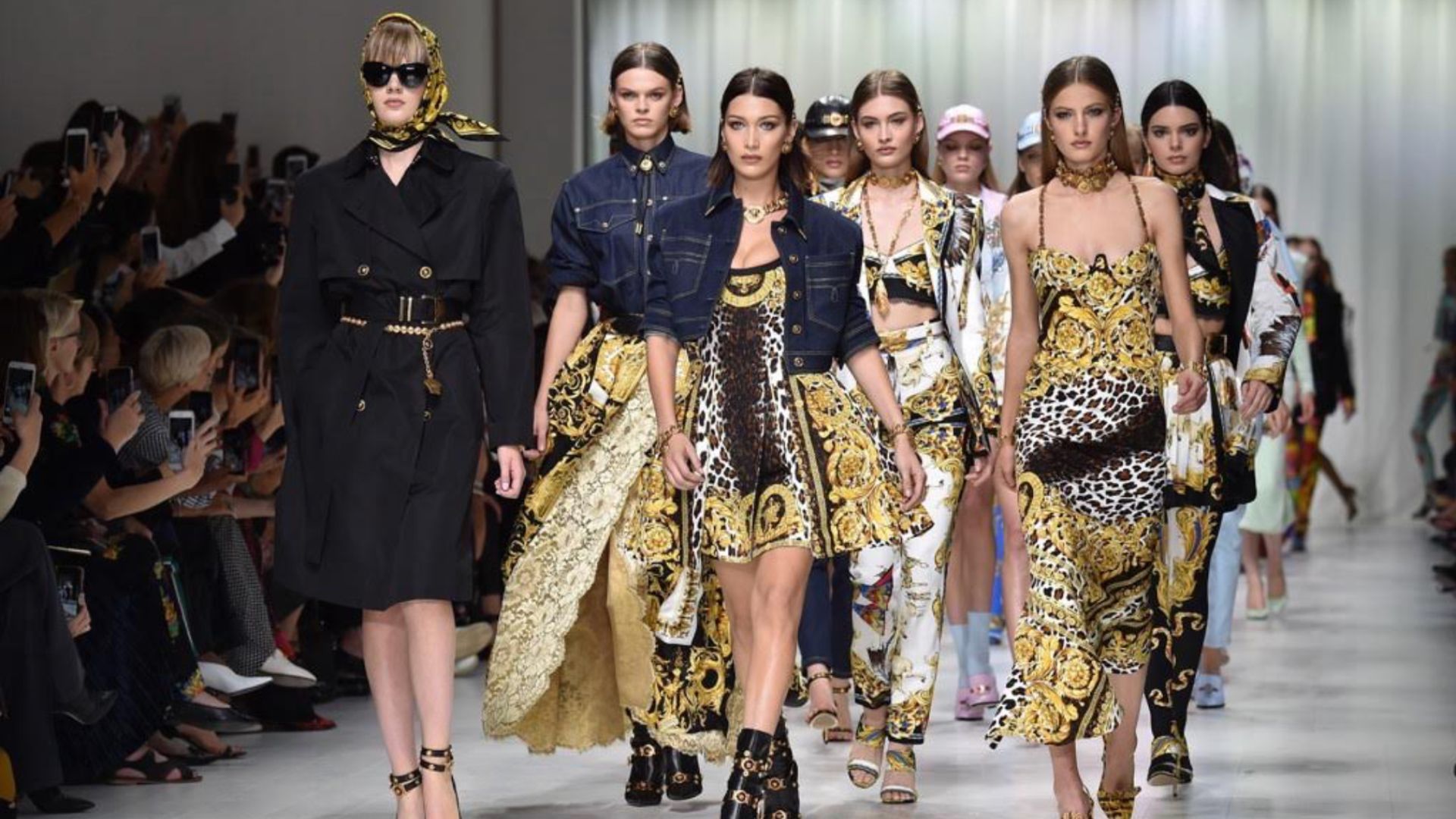 Prada adquiere Versace: el lujo italiano se fortalece con una histórica ...