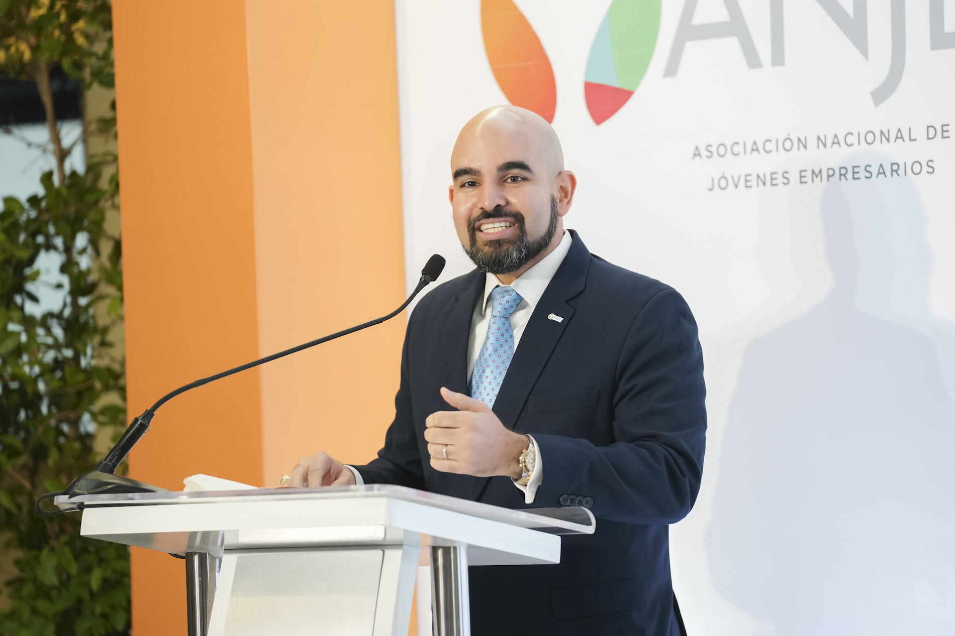 Boris de León Reyes asume la presidencia de ANJE en su 47 aniversario ...